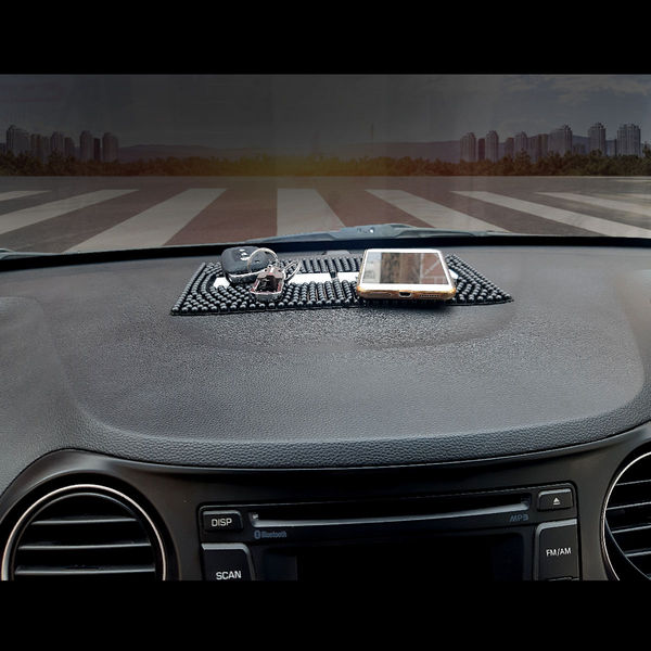 Anti Non Slip Car Dashboard Mats - Momo - Make My Gaadi